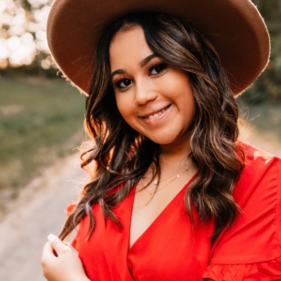 Daysia's Closet (@daysiahope) | Poshmark